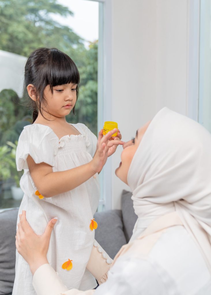 Paling Mudah! Begini Cara Mendidik Anak Agar Cerdas Sejak Bayi - Beeme
